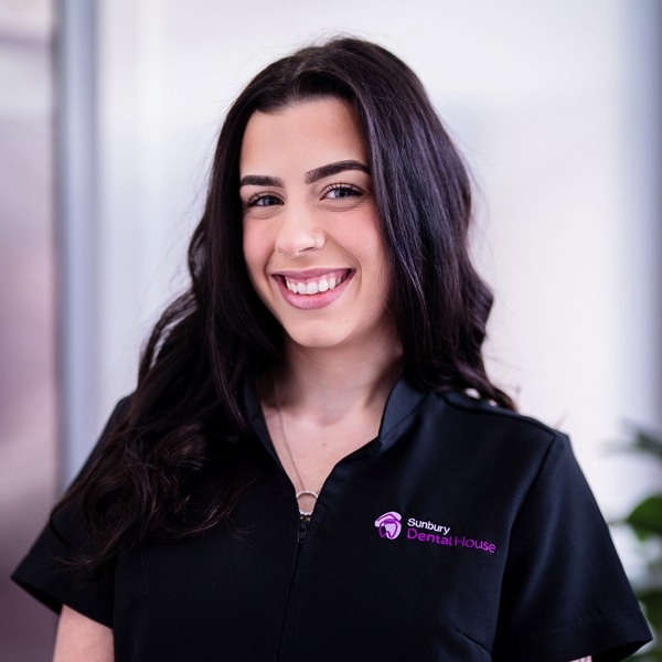 Shani, Dental Assistant